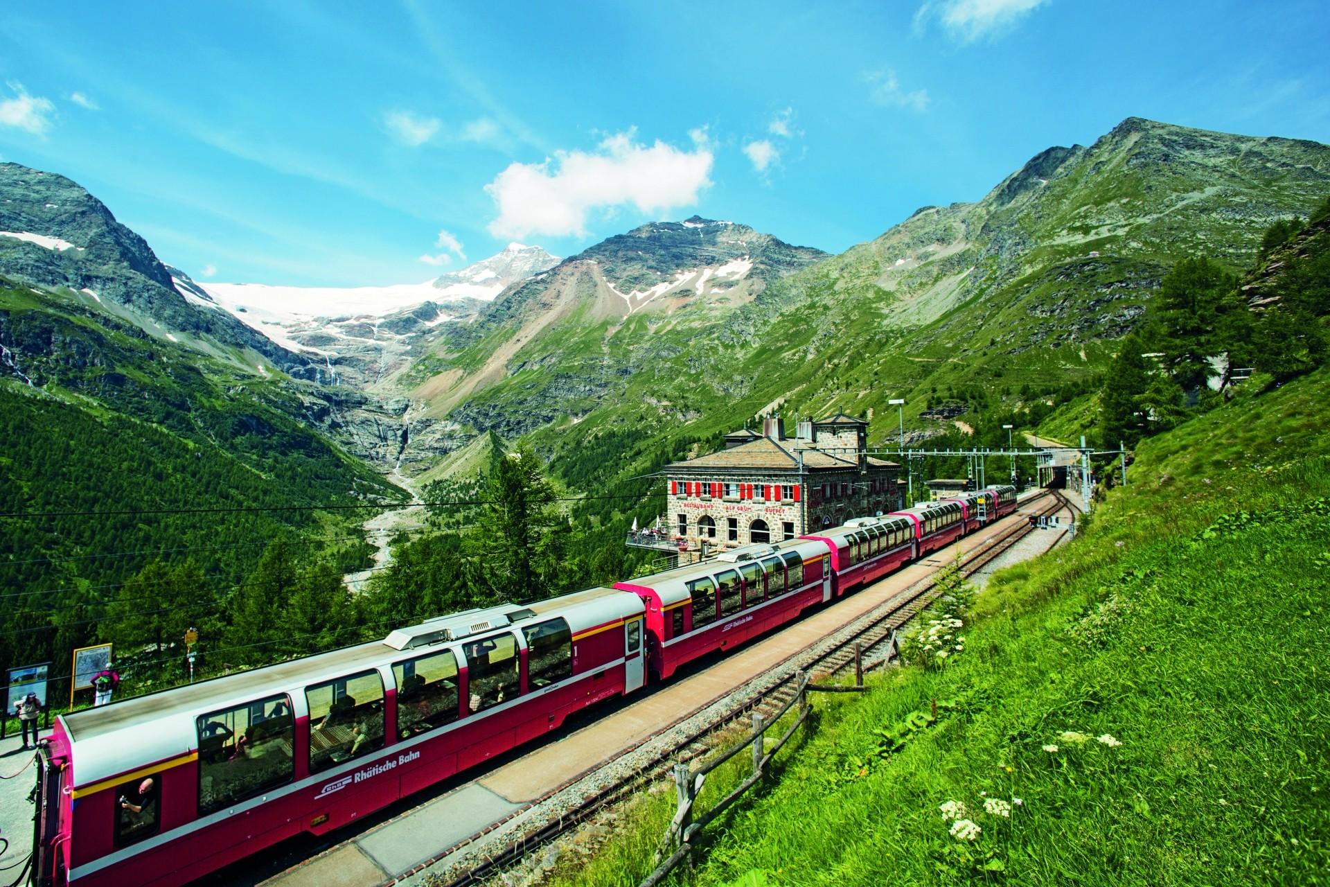 GLACIER - und BERNINA-Express | First-Class zu Gletschern & Palmen in ...